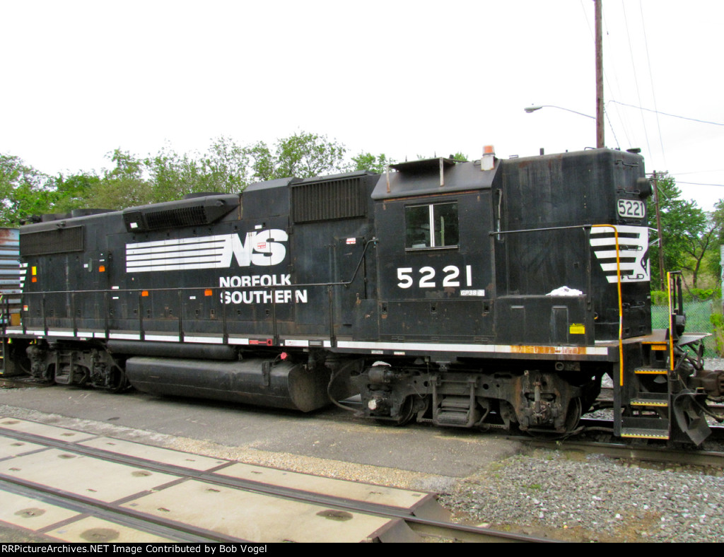 NS 5221